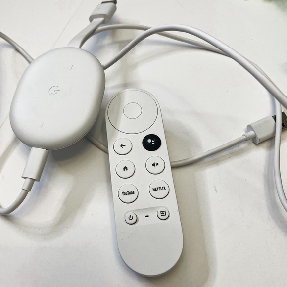 google | Media | Google Chromecast White Streaming Device Hdmi Cable ...